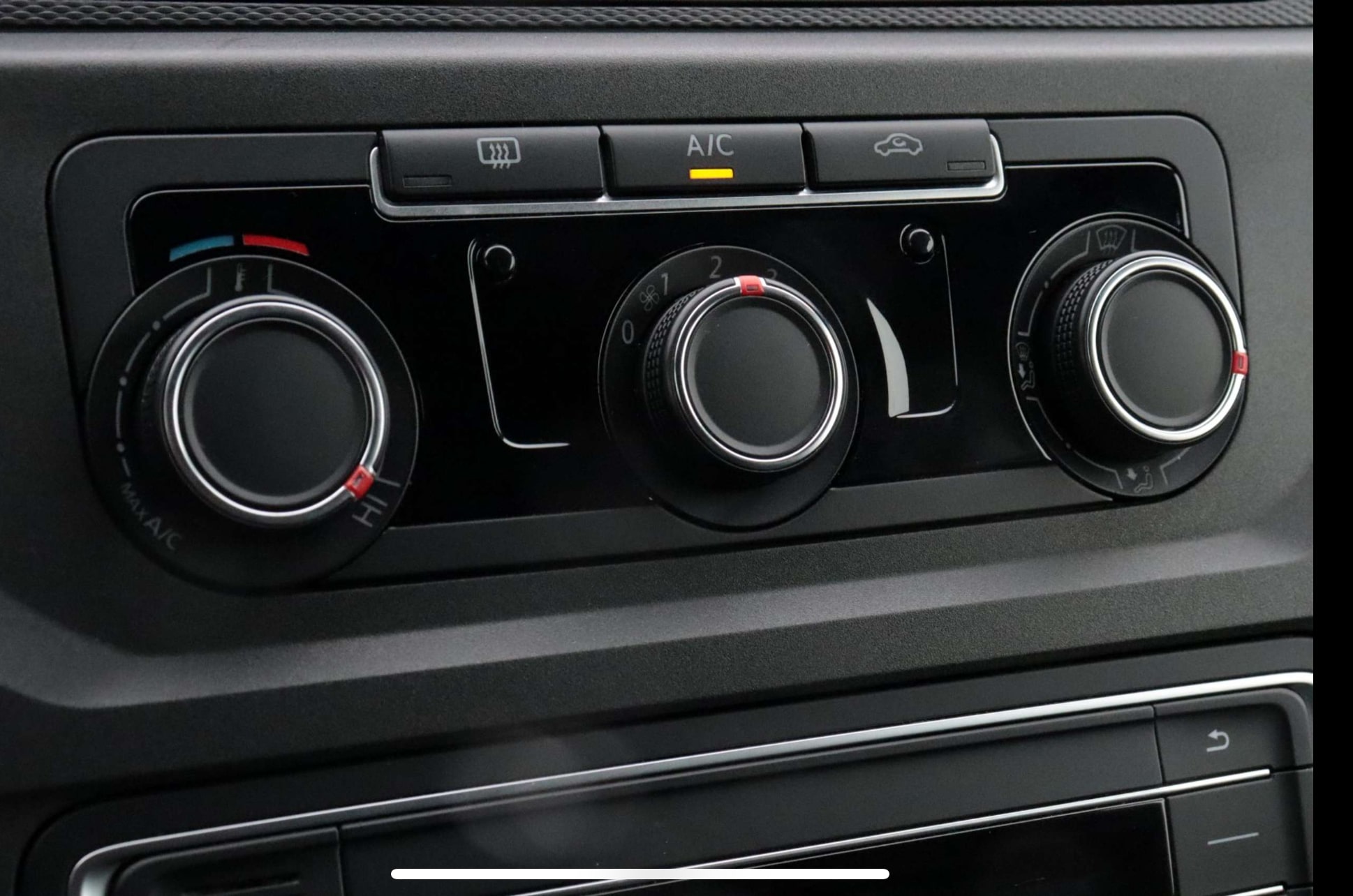 Volkswagen Caddy-Maxi Rental in Tirana, Albania - VIP Car Rental